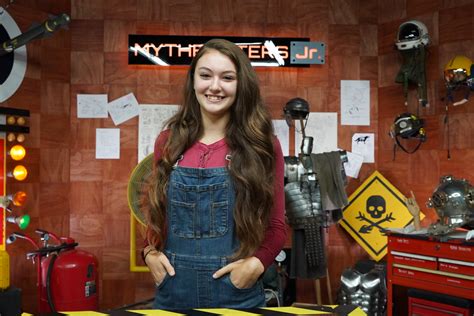 Teen Co Stars Of Mythbusters Jr Are Busting The Myth That Girls Arent Good At Science