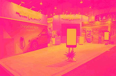 Chargepoint Nysechpt Surprises With Q3 Sales Stock Jumps 139