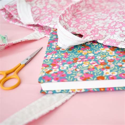 Introducing The Quilted Tote Pattern The Strawberry Thief