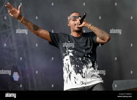 U S Singer Nas Performs On Stage During The Wireless Festival At The Queen Elizabeth Olympic