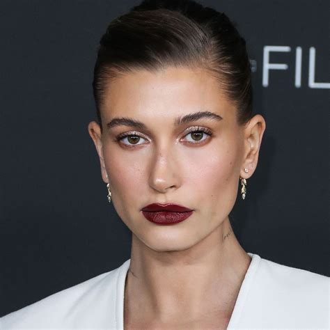 Hailey Bieber Just Wore An Insane Cutout Bodysuit For Her Victorias Secret Holiday Campaignit