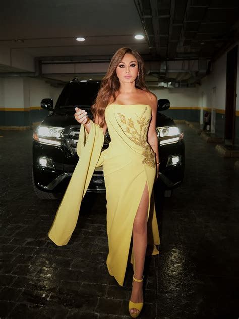 تفاصيل جديدة عن ألبوم إليسا المنتظر وأغنيتها الأولى باللهجة الخليجية مجلة هي