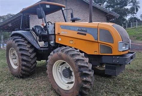 Trator Valtra Bm110 4x4 110cv Em Tupã Sp à Venda Compre 881933
