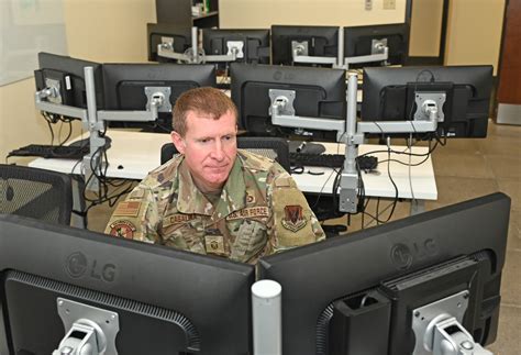 Maryland Air Guard Network Intelligence Analyst Helps Team Succeed