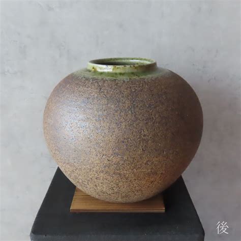 【楽天市場】【信楽焼】花紋 Kamon フラワーベース 花瓶 花器 壺 陶器 丸形 インテリア おしゃれ 和風 贈り物 記念日に：信楽焼総合