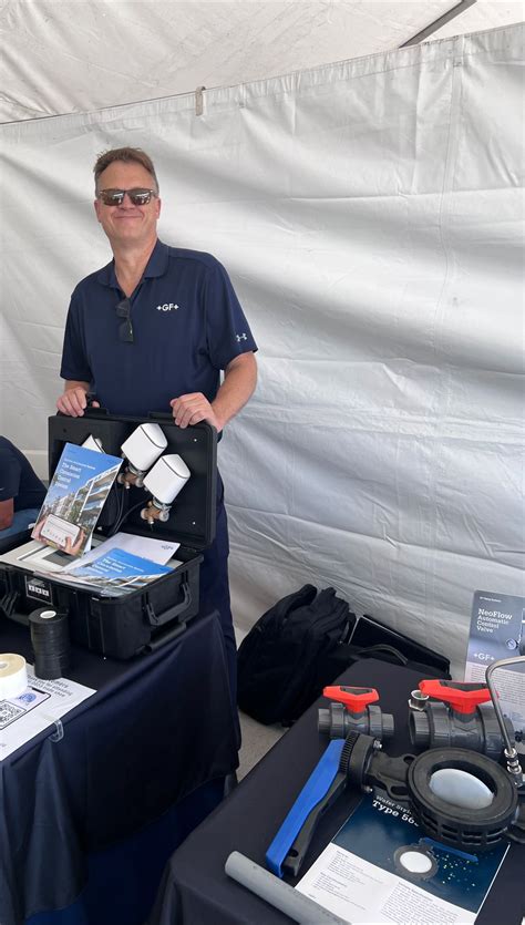 Jon Ecklund On Linkedin Showing Gf At Outdoor Tabletop Event In Reno Nevada With Mainline Sales