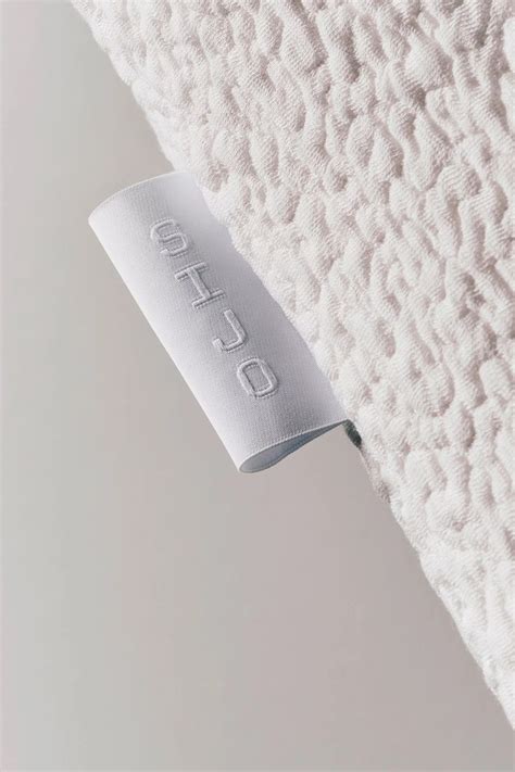 Woven Printed Garment Labels Woven Labels Uk Custom Woven Clothing