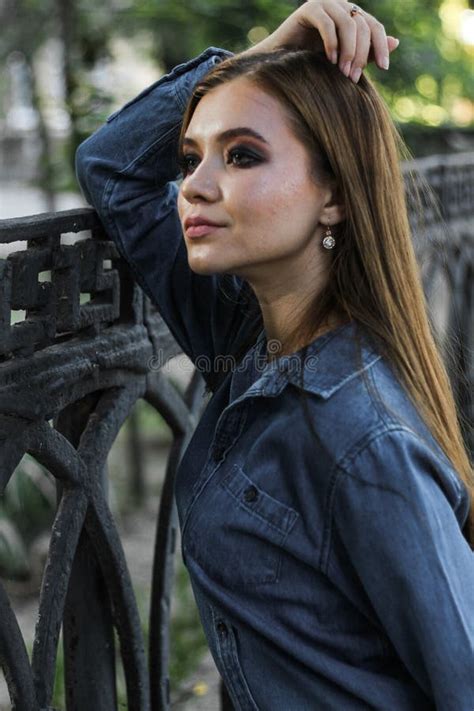 Heels Girl On A City Street Stock Image Image Of Heels Heel 157190781