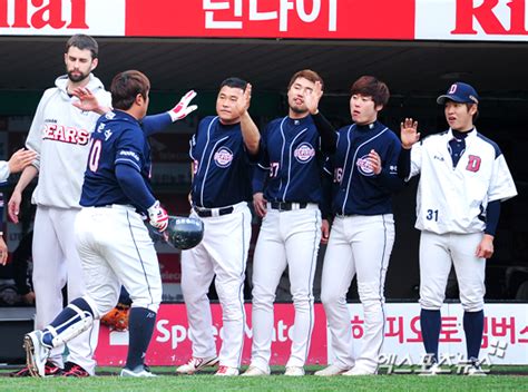 두산 시작부터 승리 예감이 팍 오는데 포토