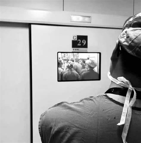 他是心内科最好的医生，没有之一，脾气很好，经常加号到很晚”丨悼念李晟医生歹徒病人抢救