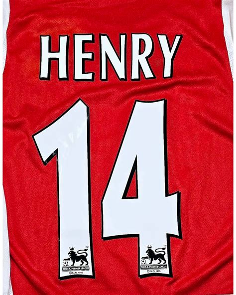 Thierry Henry 14 Arsenal Home O2 2002 Retro Long Sleeve Kit Jersey