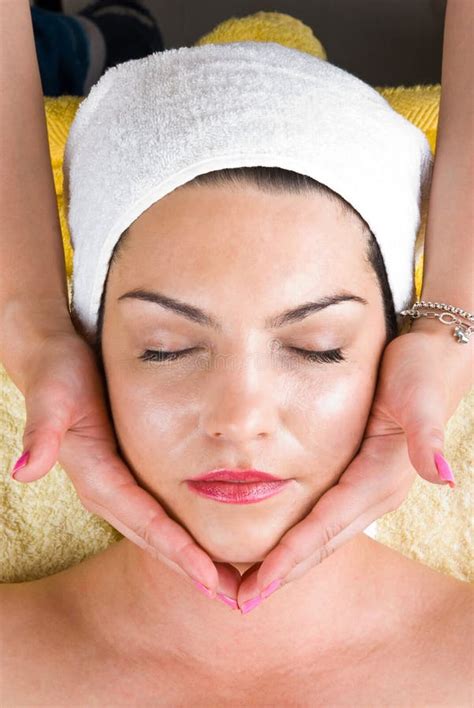Gesichtsmassage Am Badekurort Stockbild Bild Von Foto Obacht 66133621