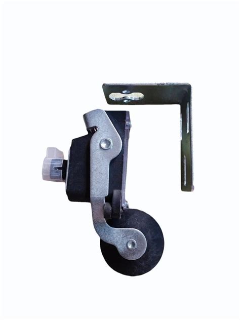 Elevator No Nc Limit Switch At ₹ 230 Piece Sandozbaugh Thane Id 2853280002430