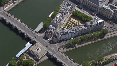 La Place Dauphine Or The Epicurean Paradise In The Heart Of Paris