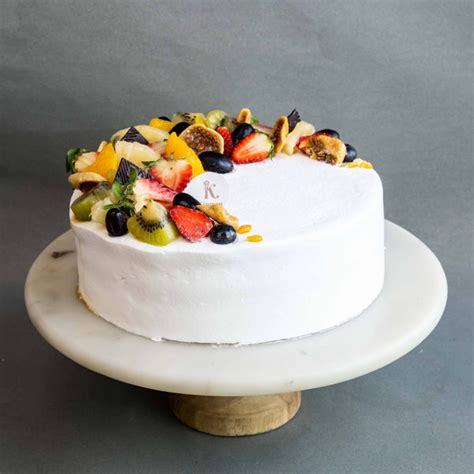 Birthday Fruit Cake Delivery