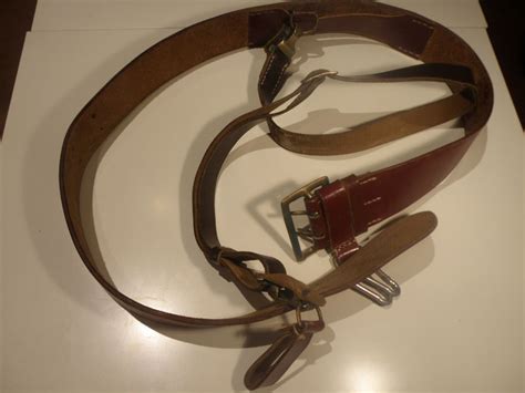 Оказион Орлин военен кожен офицерски колан през кръста и през рамо