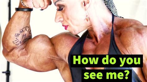 Female Bodybuilder Showing Huge Biceps Today Fbb Biceps Girl Youtube