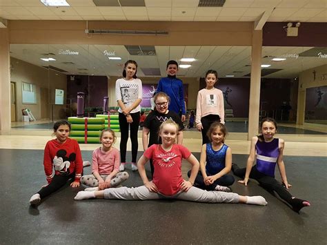 Acro Dance Class Daisy School Of Dance