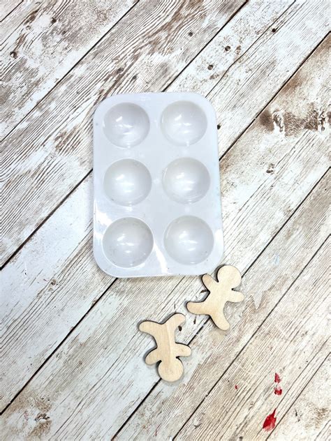 Diy Dollar Tree Gingerbread Pan Ornament