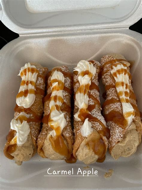 Normanolis Omahas Best Cannolis