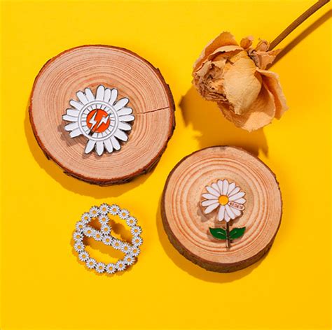 Huy Hiệu Kim Loại Biểu Tượng Gd Daisy