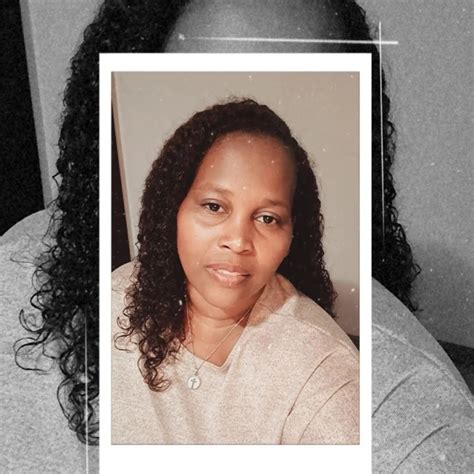 Isabel Colón Youtube