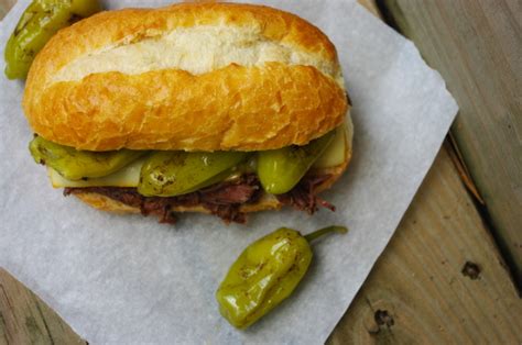 Pepperoncini Beef Sandwiches ⋆ That Which Nourishes