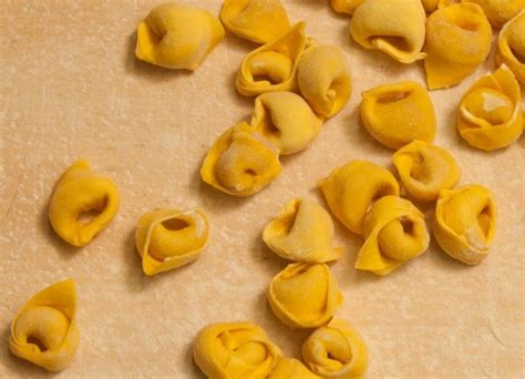 Cappelletti Alla Bolognese Fatti In Casa Le Ricette Di Maria Grazia