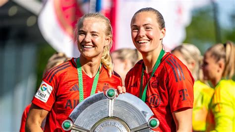 Bayern München Pernille Harder Und Magdalena Eriksson Haben Sich Verlobt