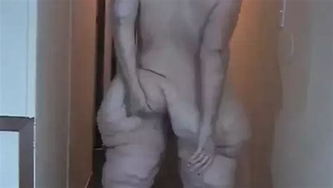 Толстый карлик Xhamster