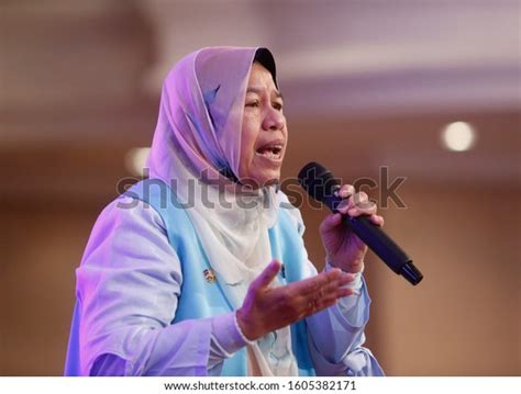 Kamaruddin Photos Images And Pictures