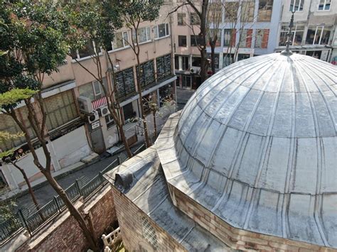 İstanbul Fatihte Kubbesinde Tabut Olan Katip Sinan Camiinin Hikayesi