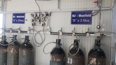 Nitrogen 3 1 Cylinder Manifold For 3 Cylinders At Best Price In Navi
