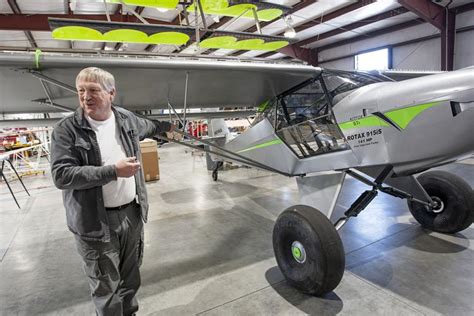 Kitfox Aircraft Allows Aviation Enthusiasts To Build Their Own Plane