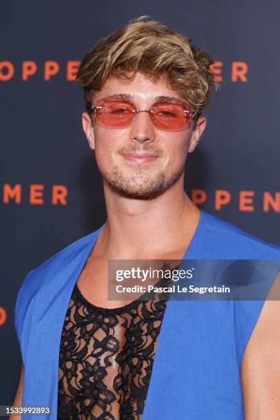 Calk Photos And Premium High Res Pictures Getty Images