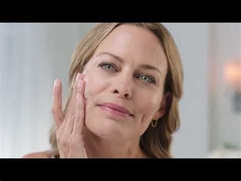 Who Is The Actress In The Olay Commercial 60 Photos Moonagedaydream Film
