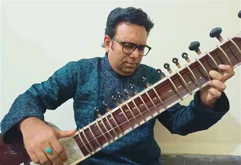 Advanced Level Sitar Classes By Smarajit Sen On Ipassio