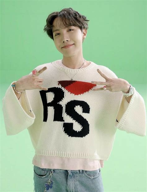 Pin By Bts Army On Jhope Knitted Street Style Jhope Fashion