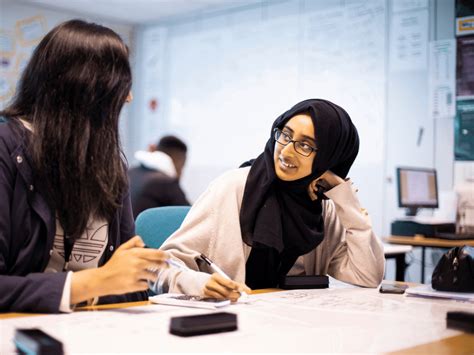 Esol Learn English Part Time Course Adult Skills Course