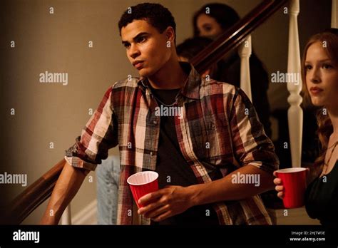 ASTRID LILLY SAVE THE WORLD From Left Kolton Stewart Julia Doyle Tontoom Season 1 Ep