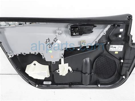 Sold 2016 Toyota Camry Trim Liner Front Passenger Interior Door Panel