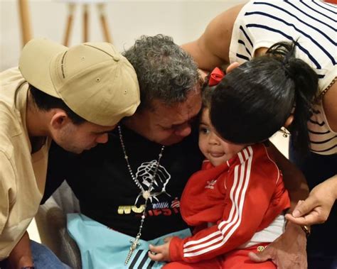 El Abrazo Más Esperado El Conmovedor Reencuentro De Luis Díaz Con Su