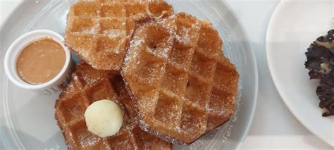 Famous Country Waffles White Plains