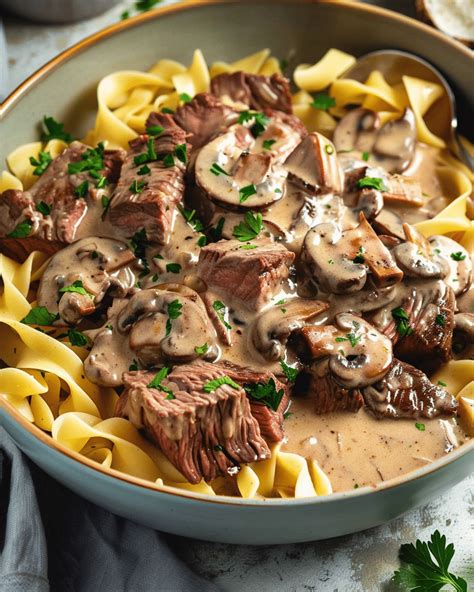 Beef Stroganoff With Egg Noodles Recipes Smile