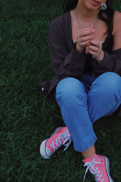 Pin By Charlene Bautista On Sneakers Pink Converse Outfit Pink