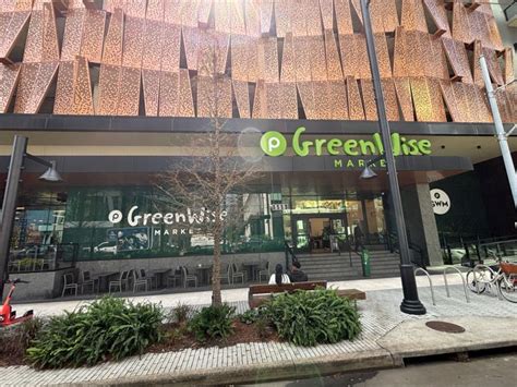 Tom Custer On Linkedin Retaildesign Brandexperience Wayfinding Storedesign Retailsignage