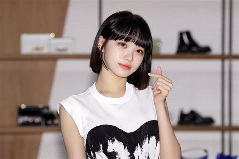 Kim Chaewon Le Sserafim Masih Lanjutkan Hiatus Vibrance