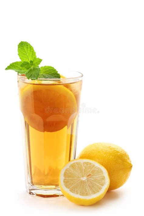 Tadelloser Tee Mit Zitrone Stockfoto Bild Von Kraut 14178176