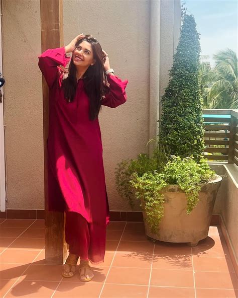 Sunneta Marshalls Feet