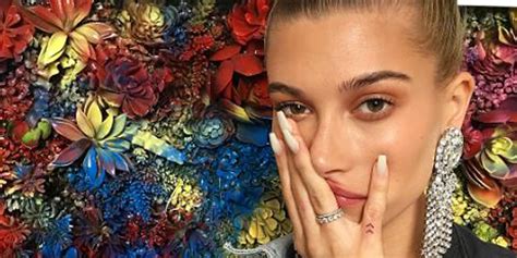 Hailey Baldwin Got A New Tattoo At Coachella Hailey Baldwin Tattoo